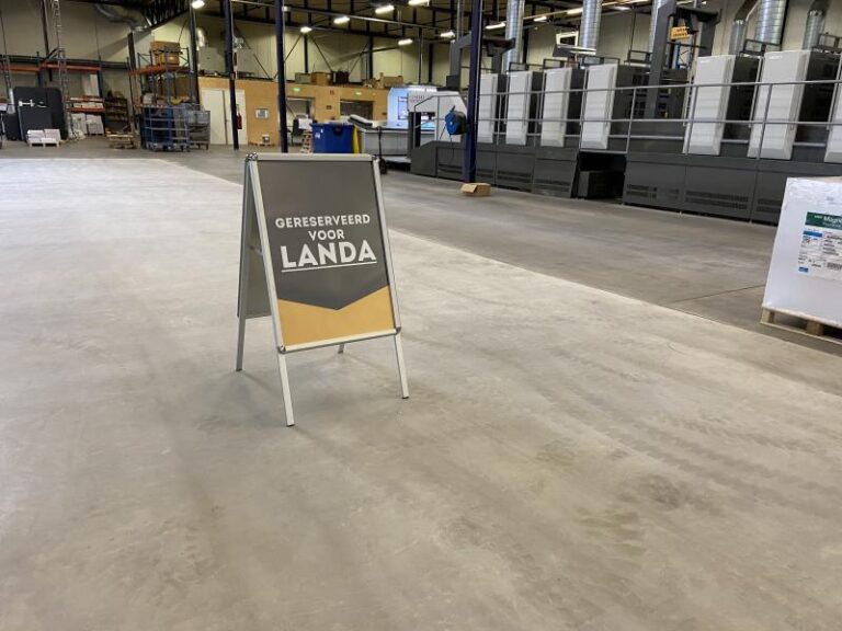 'Plekje' gereserveerd voor Landa machine - https://www.blokboek.com